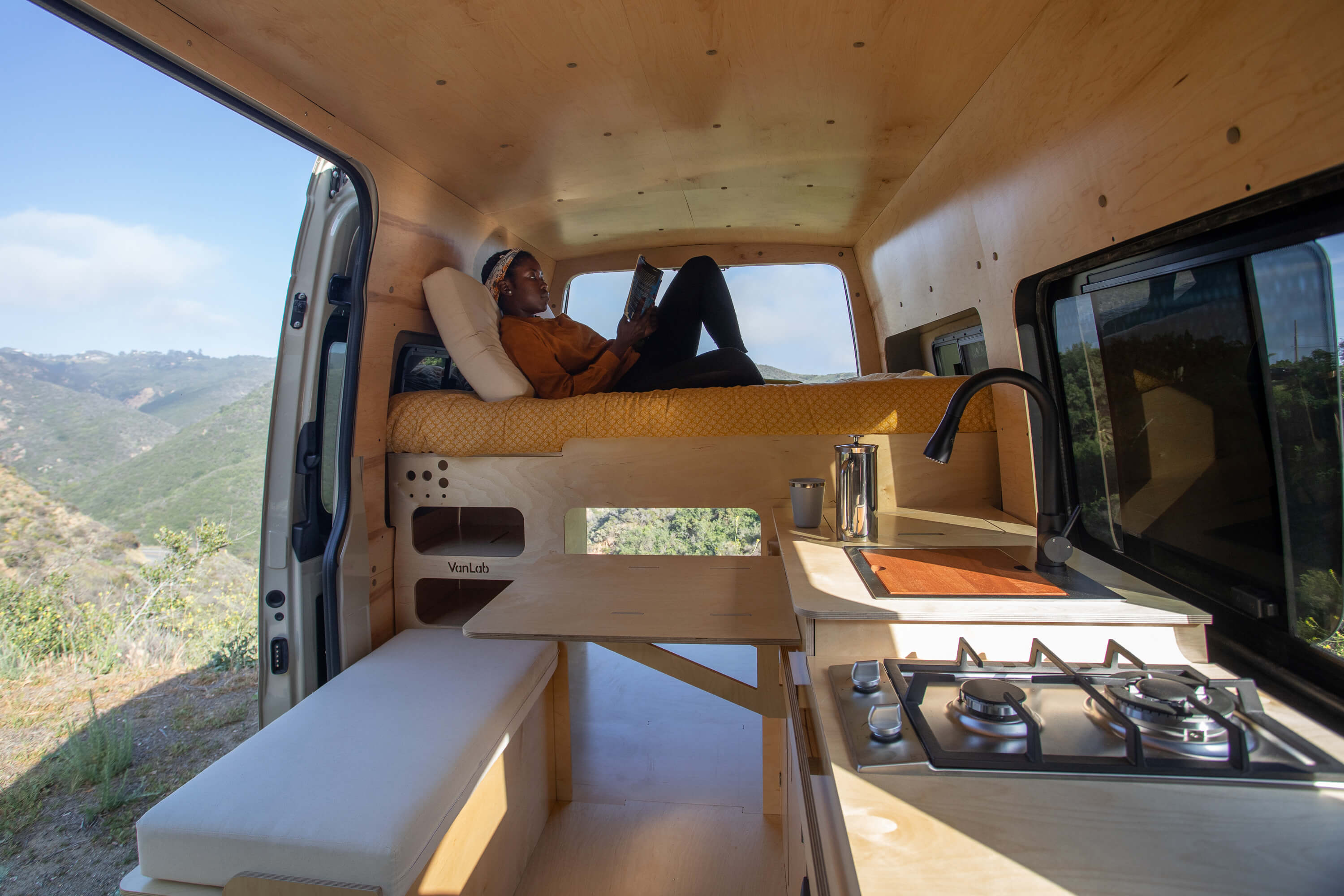 Mercedes Sprinter 144" – VanLab