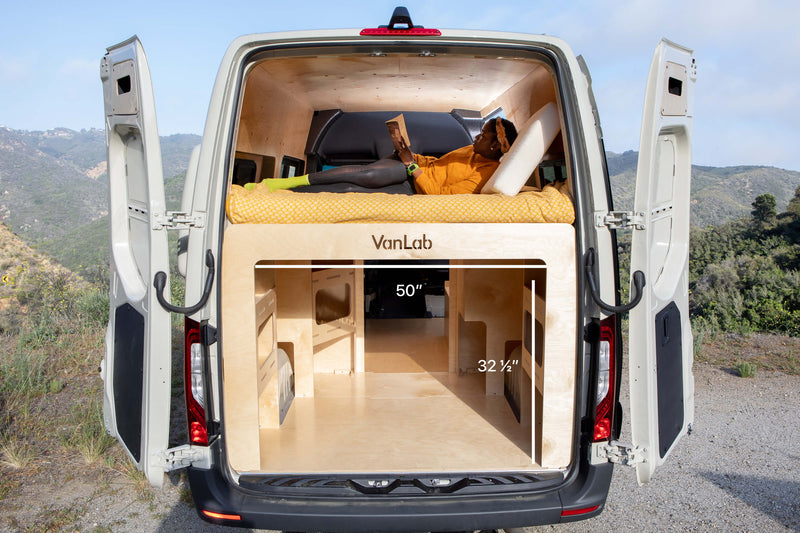 Mercedes Sprinter 144 – Van Lab USA